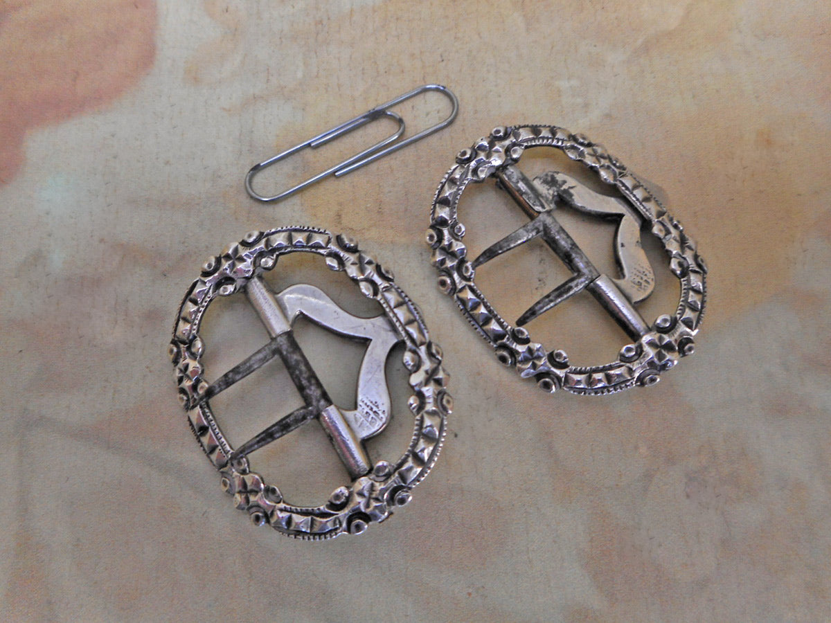SOLD…….A pair of small silver breeches buckles with anchor chapes. 18t ...
