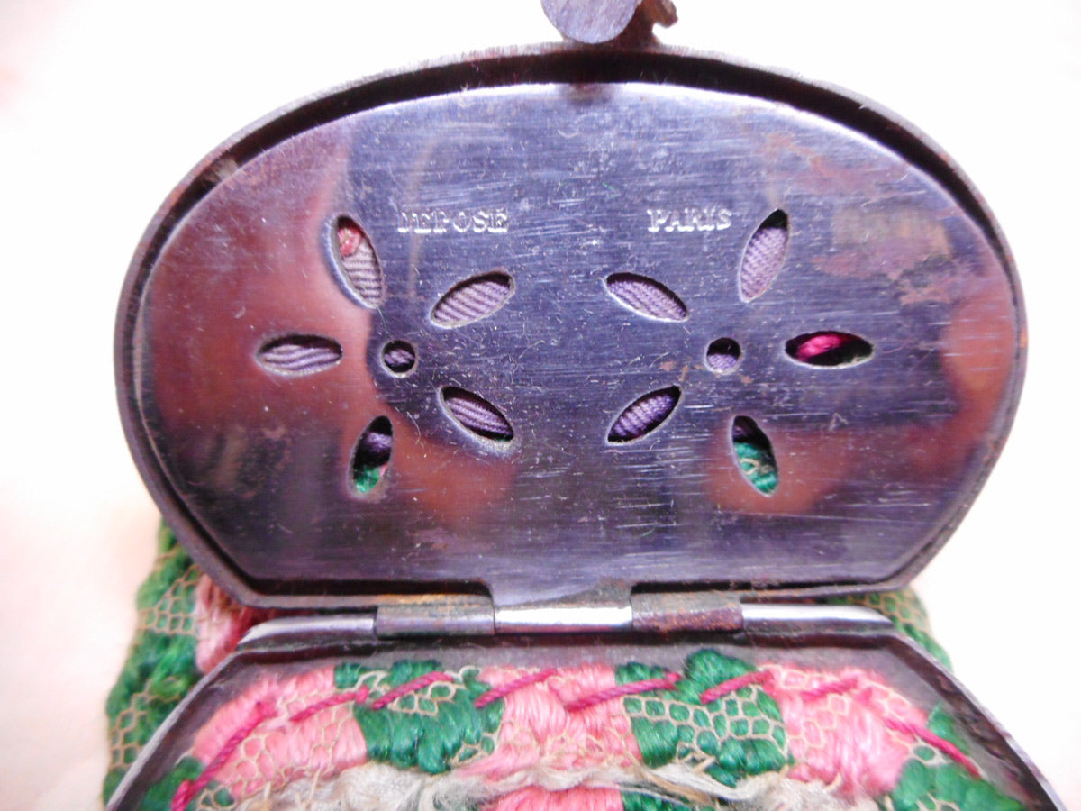 A Parisian 'double' sided silk purse with steel beading. c 1860 – Curio ...